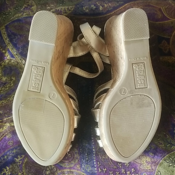 Brash | Shoes | Metallic Gold Platform Wedge Sandals Nwob | Poshmark